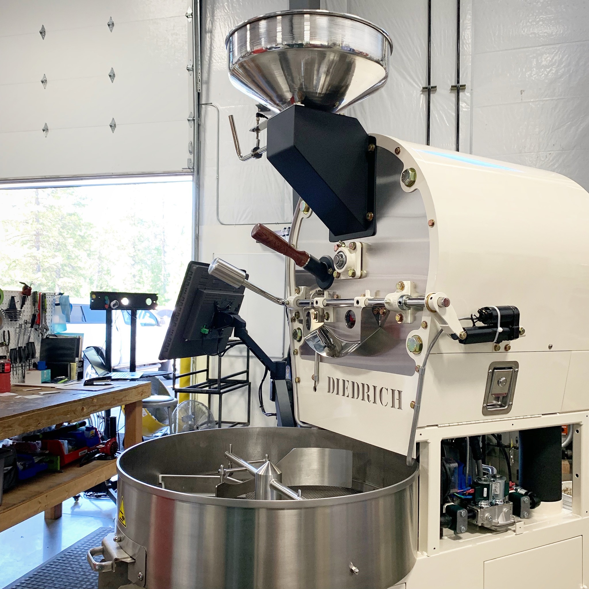 IR-12 – Avinx | Your partner for a top-quality coffee shop